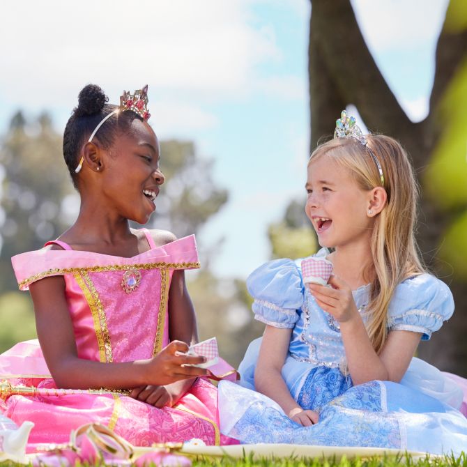 Disney Costumes, Pretend Play & Dress Up | Disney Store