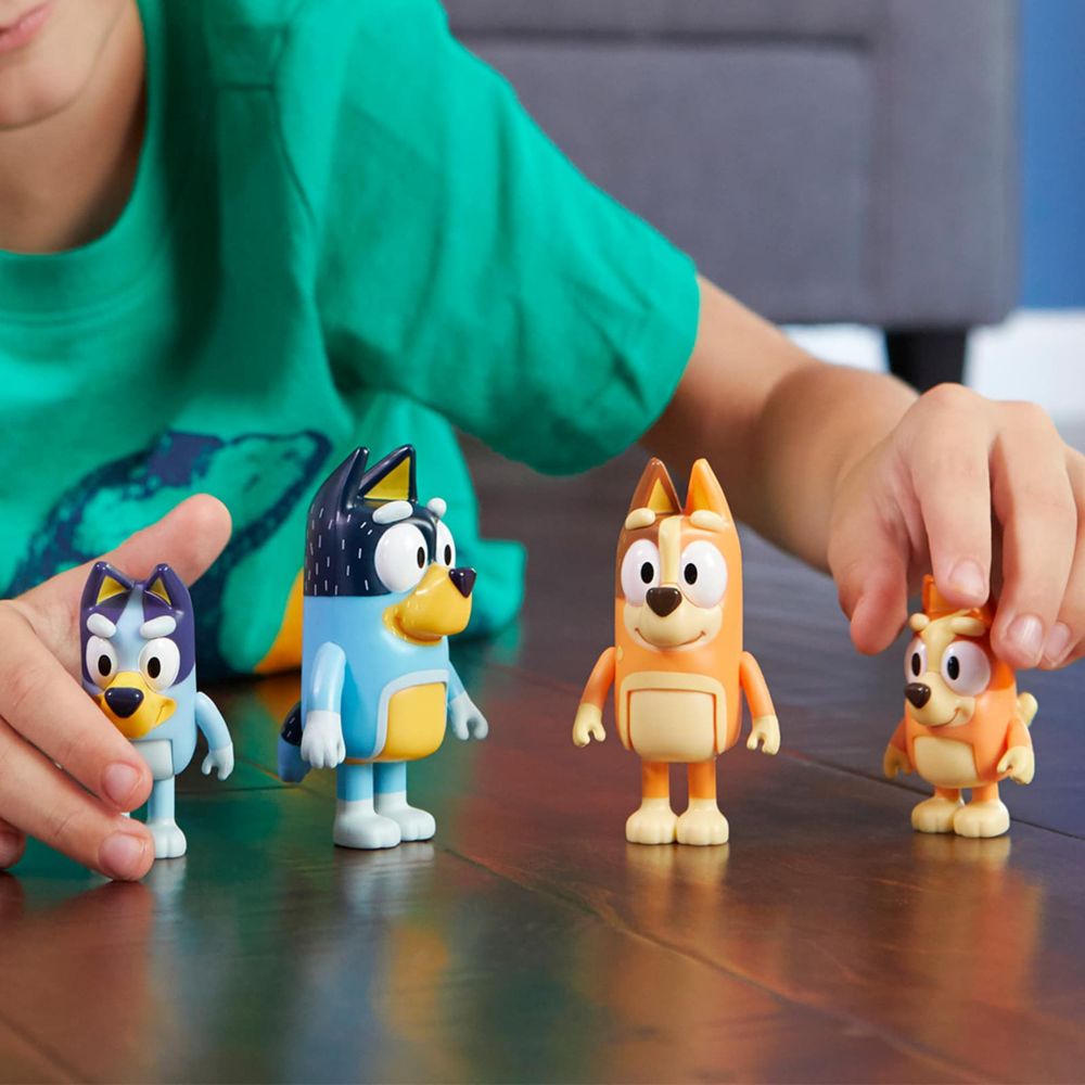 Official Disney, Star Wars & Marvel Action Figures | Disney Store